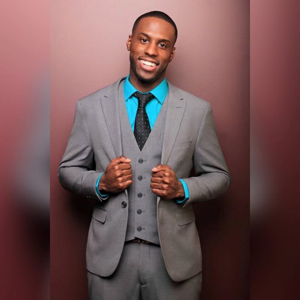 INTERVIEW: Entrepreneur, Influencer & Mentor, DeAndre Robinson Talks ...