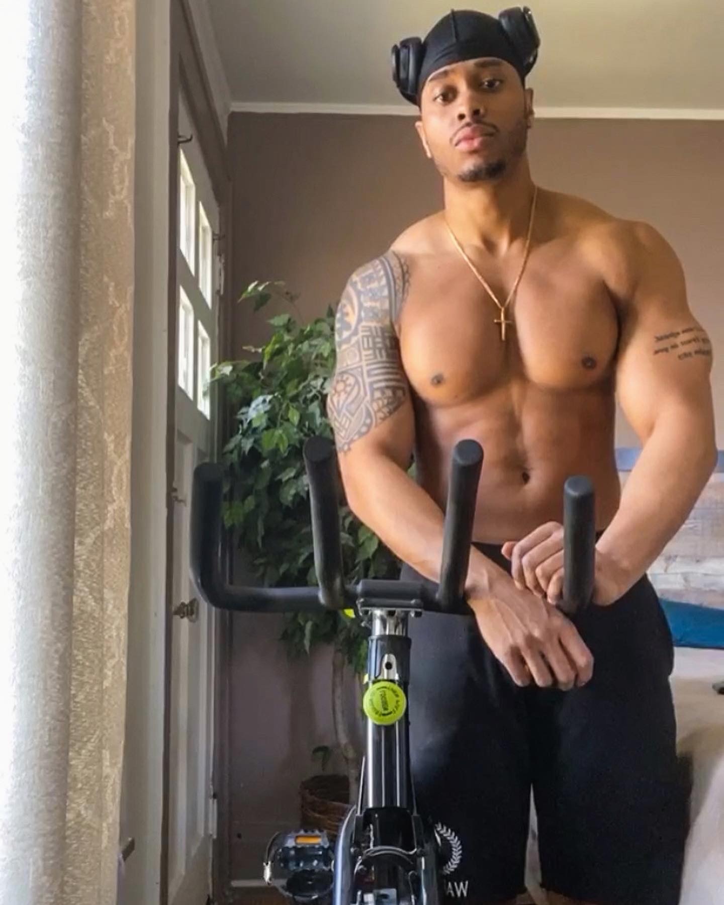 INTERVIEW: Certified Trainer, Model & CEO, Alexander Scott Talks His ...